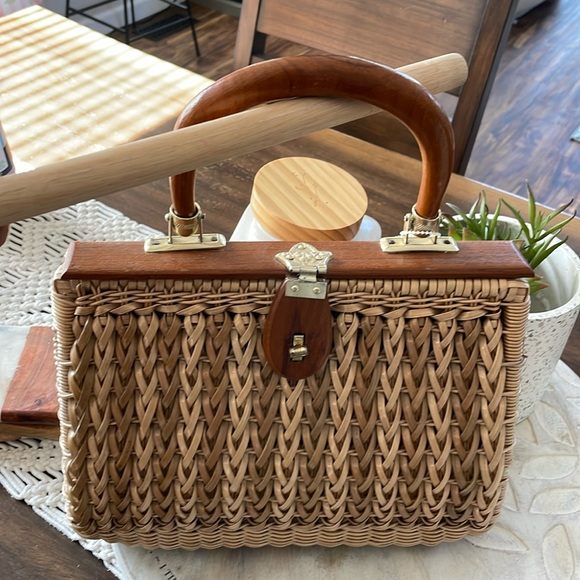 Simons | Bags | Vintage 6 Simon Wicker Purse | Poshmark